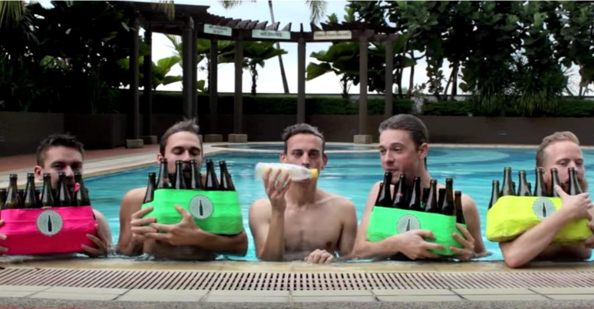 Estos Geniales Chicos Tocan Increíbles Canciones Utilizando Botellas ...